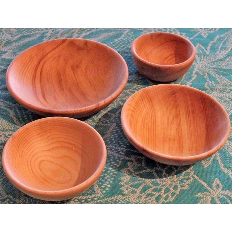 Set of 4 cedar bowls (10-12-15-18 cm), handmade craft